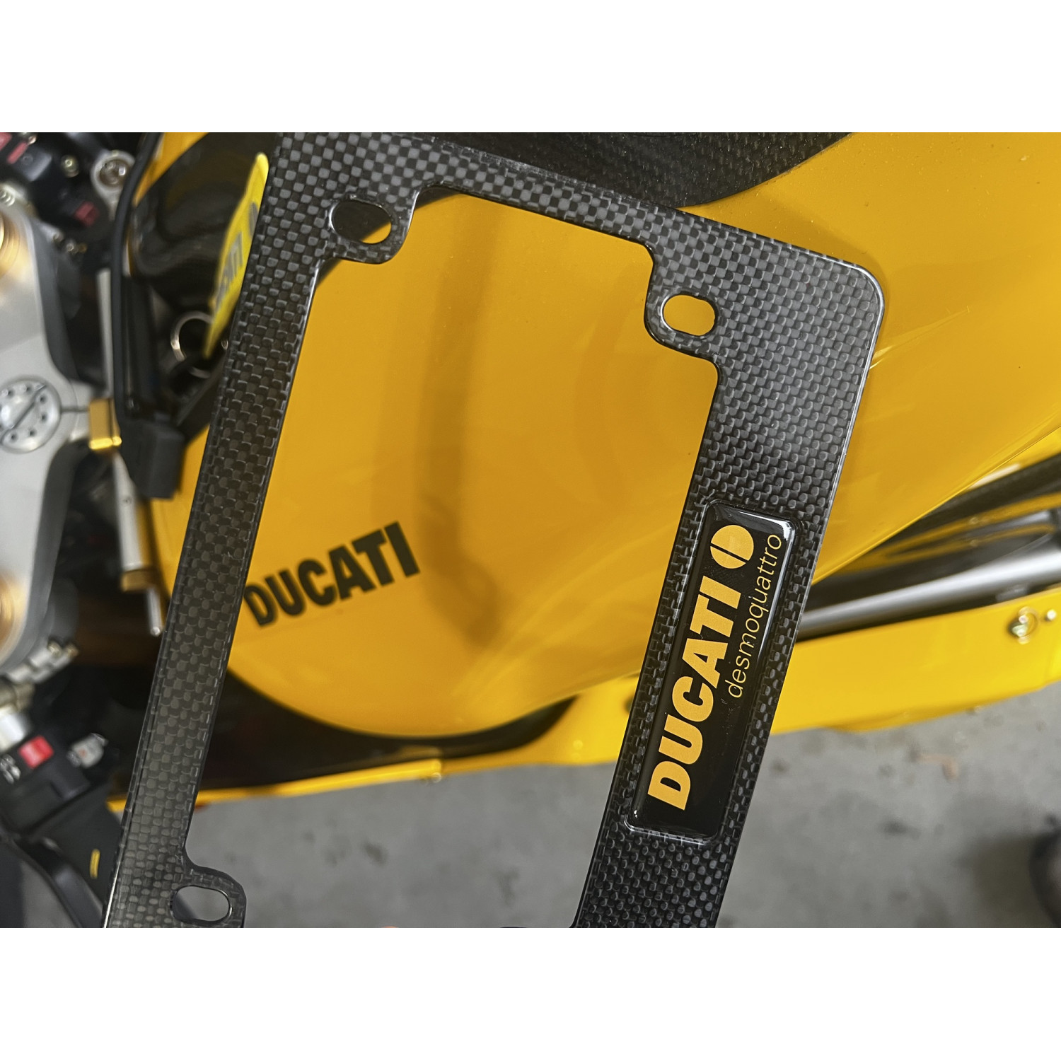 🏍️ Buy 100% Carbon Fiber License Plate Frame Online - Best Prices ...